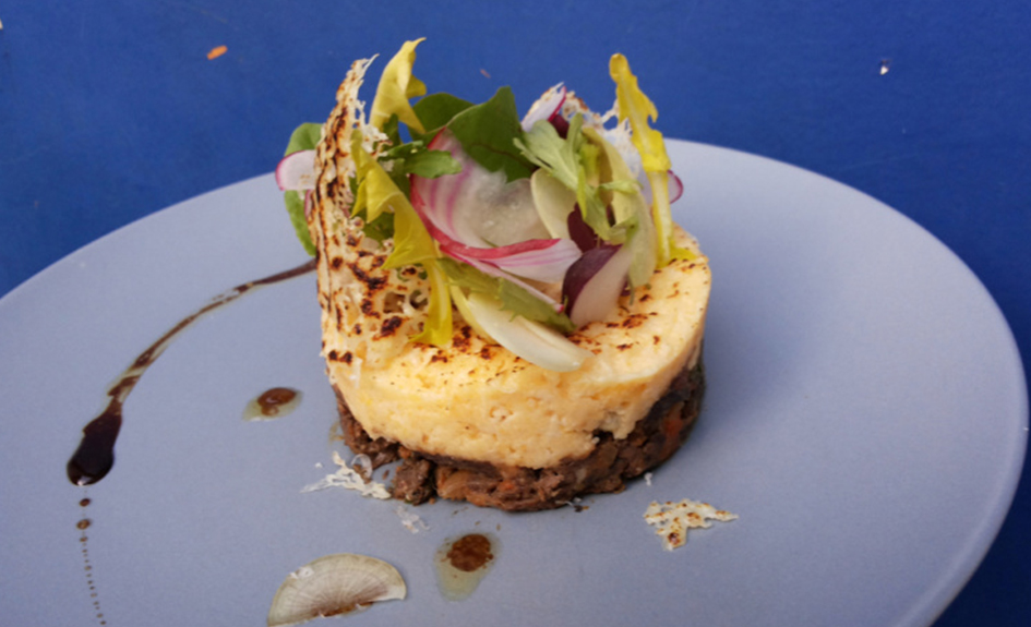 Menu Bistronomique avec amuse-bouche, entrée, plat et farandole de ...