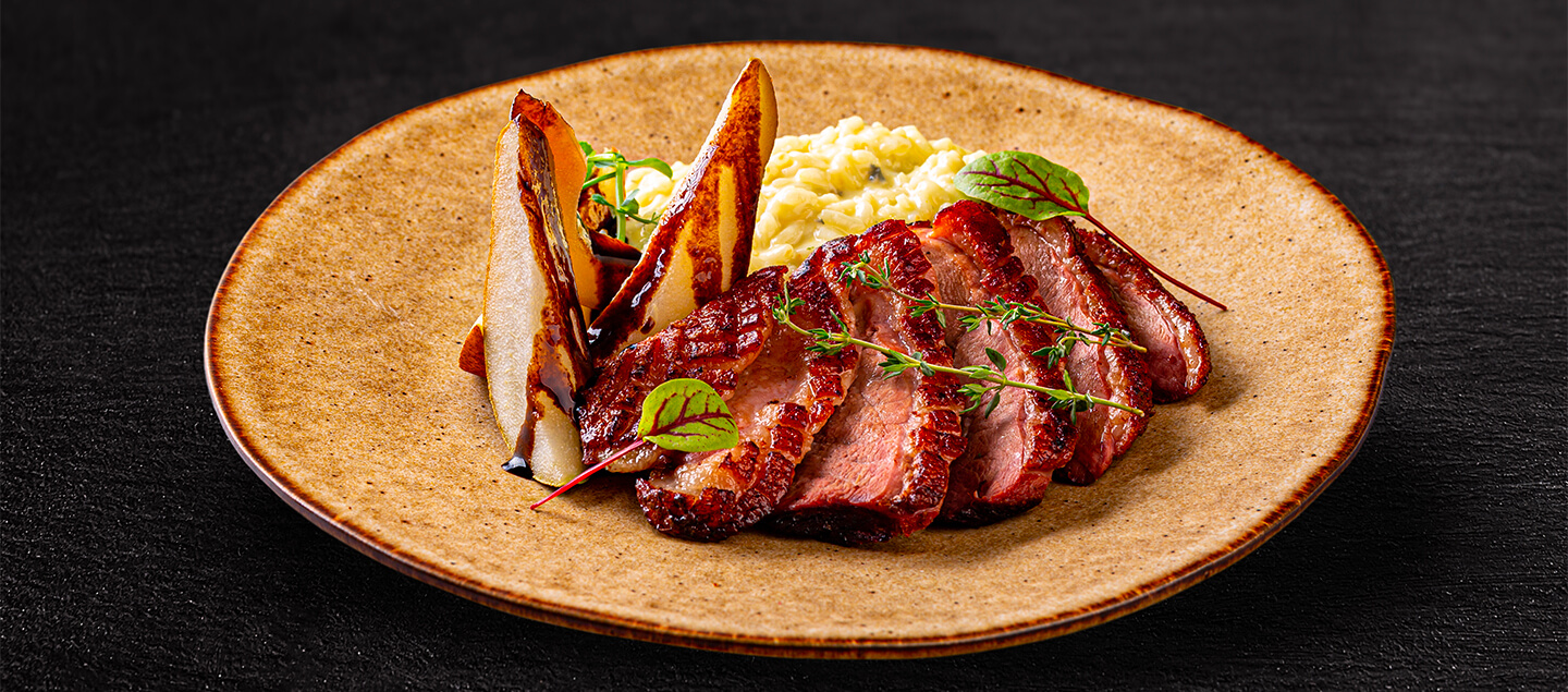 Menu Magret de canard avec entrée et dessert dès 2 personnes - Realdeals.ch