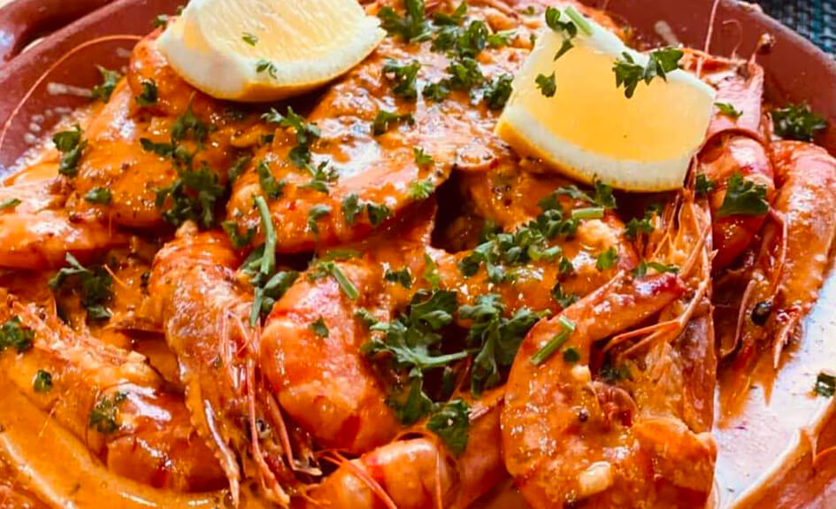 Menu gambas avec salade et dessert du chef dès 2 personnes - Realdeals.ch