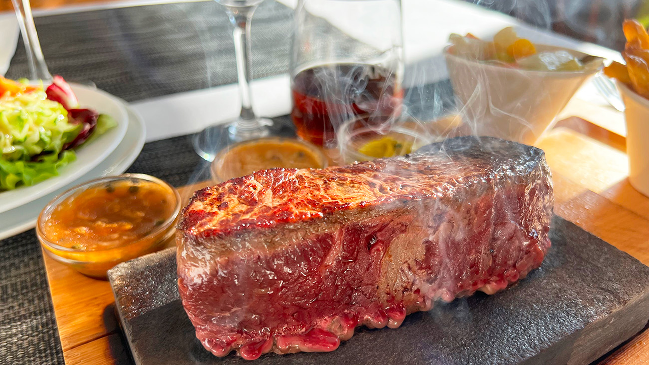 Entrecôte de bœuf ou cheval avec entrée et dessert dès 2 personnes ...