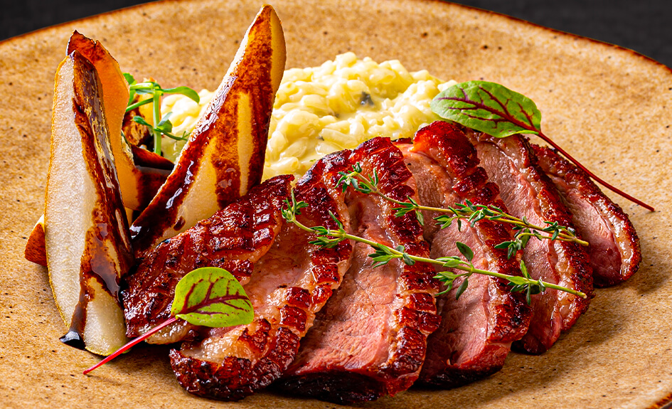 Menu Magret de canard avec entrée et dessert dès 2 personnes - Realdeals.ch