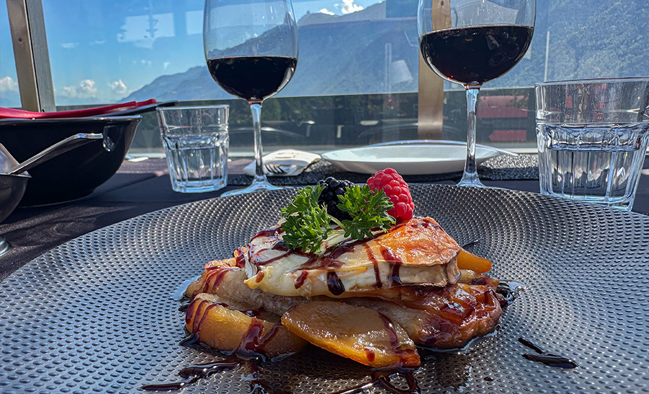 Menu gourmand 4 plats avec Vue imprenable sur la vallée du Rhône dès 2 ...