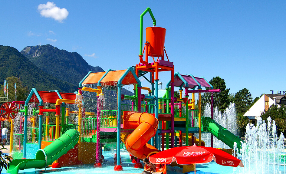 Entrée journalière à Aquaparc avec le toboggan Booster Loop à volonté ...