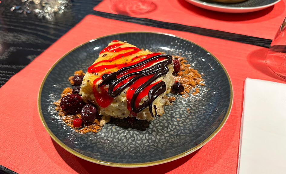 Menu 3 plats raffinés au choix avec entrée, plat et dessert dès 2 ...